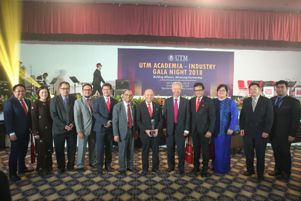 Yayasan Azman Hashim and Maha Persada Group Recipient of Outstanding ...